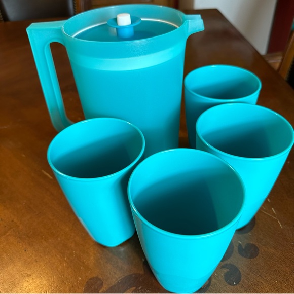 Tupperware | Kitchen | Tupperware Pitcher And Tumblers | Poshmark